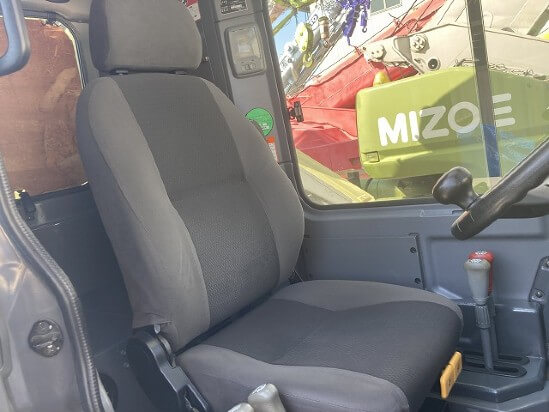 3698 SL500Rf ROUGH TERRAIN CRANE KATO - Chubu Kogyo Co., Ltd. | CKK GROUP